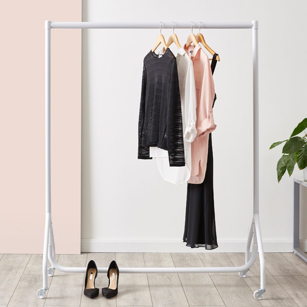 The Essential Home Guide to Clothes Rails - Shopfitting Warehouse